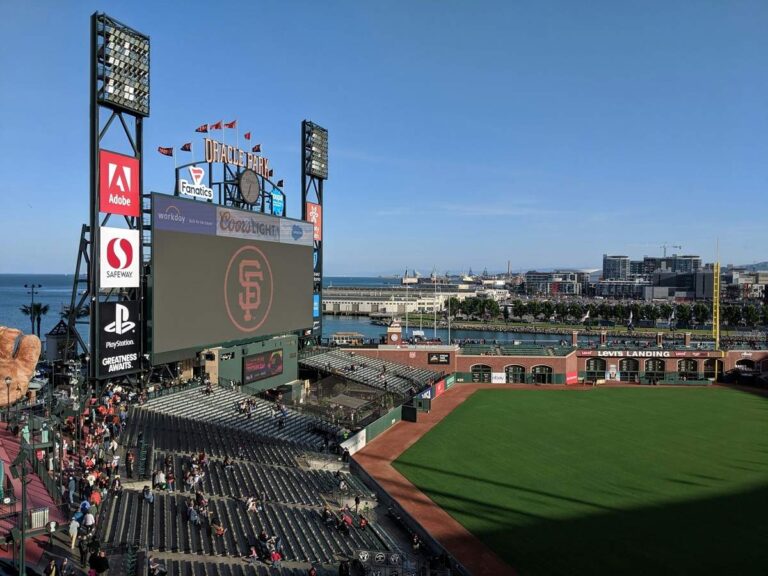 The Ultimate Guide to Oracle Park for Giants Fans